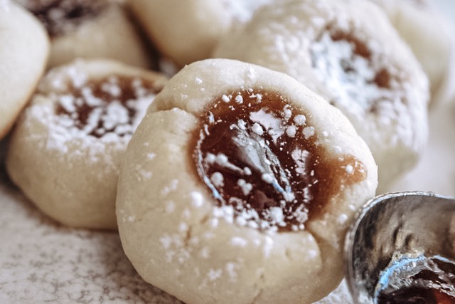 Engelsaugen: Classic German Christmas Cookies With A Jam Filling ...